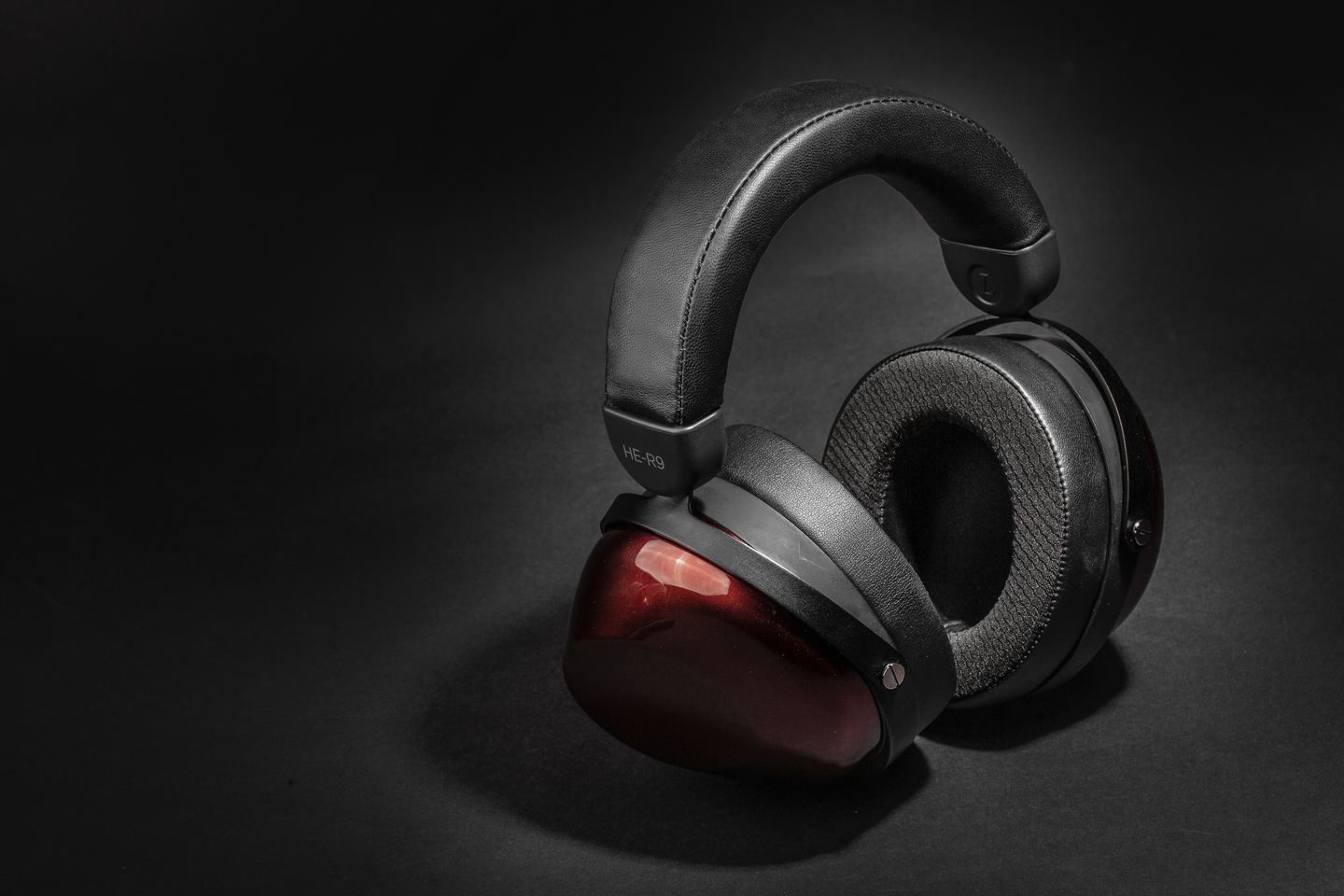 HiFiMAN HE-R9 (HER9) Wired Ultimate Planar Headphone