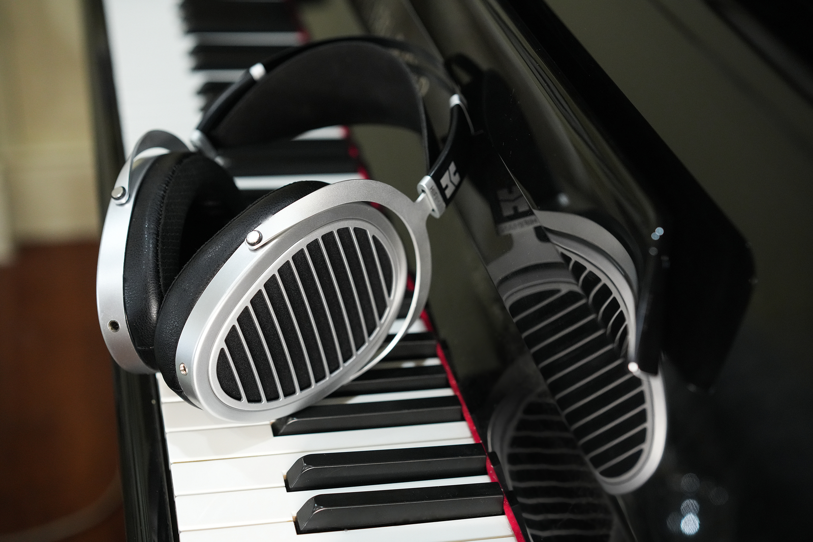 HiFiMAN Ananda Nano Stealth Magnets Efficient Planar Performance Headphones